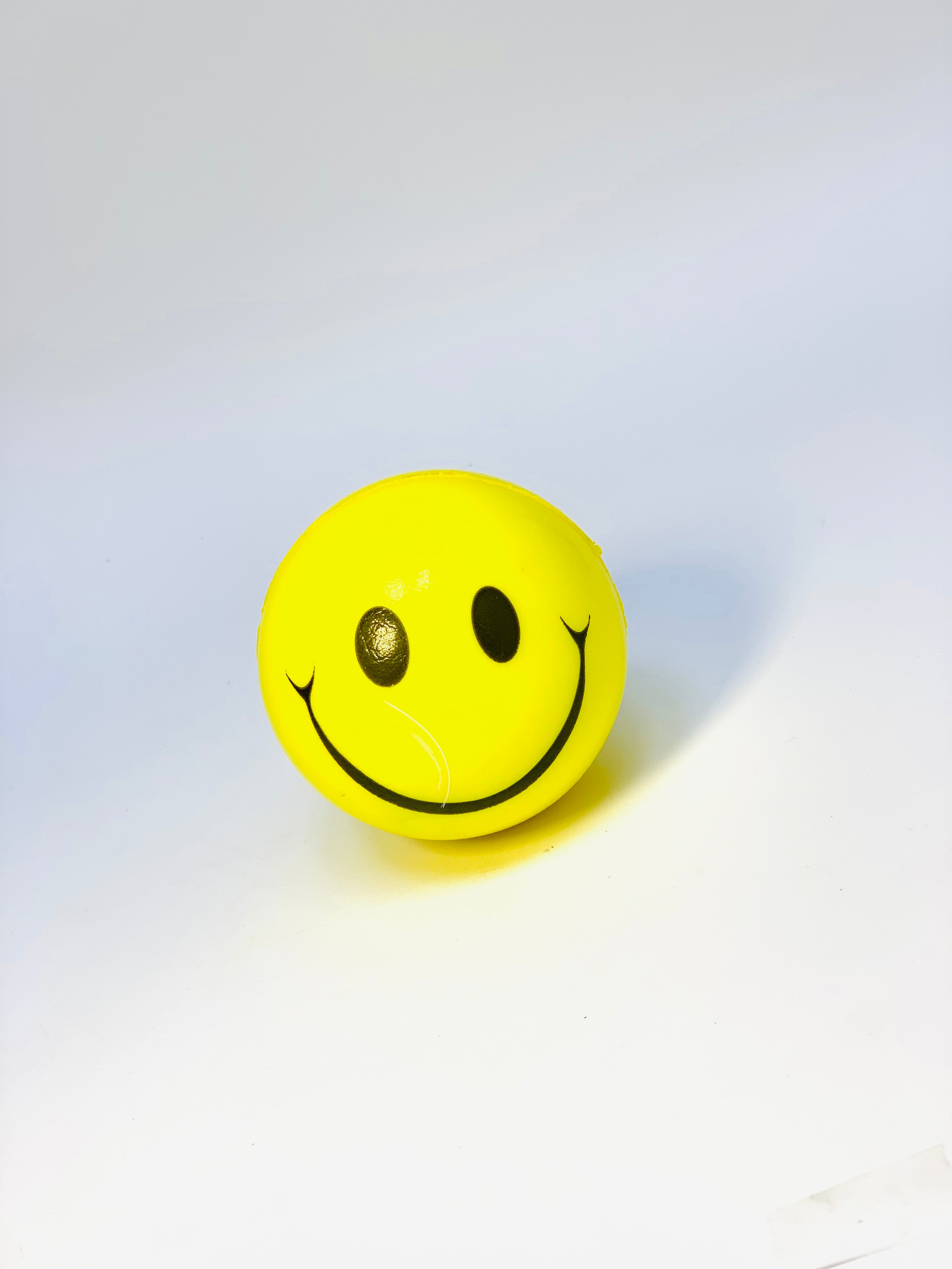 SPONGE BALL SMILEY FACE DESIGN – AL NAHAR STATIONERY